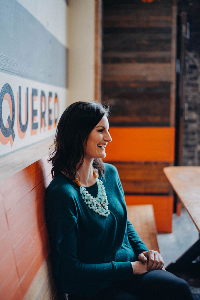 Jen - Studio Delphianblue, LLC - Minnesotaweddingphoto.com